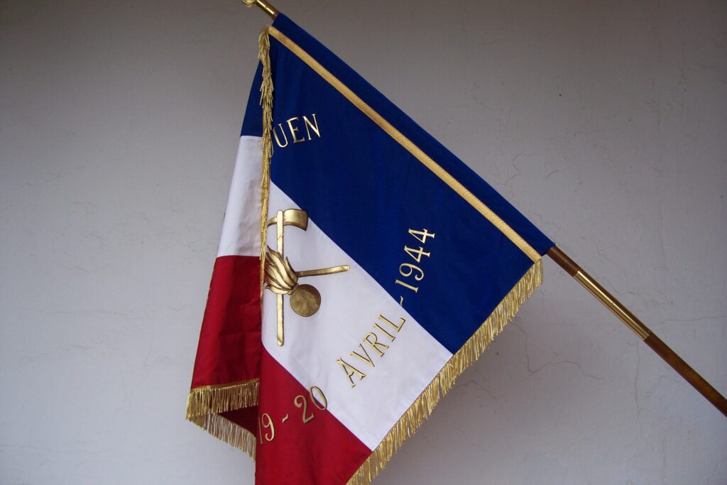 Drapeaux & Fanions - Etend'Art